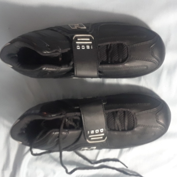 New Balance | Shoes | New Balance Black 85 Us Style 20 With Round ...